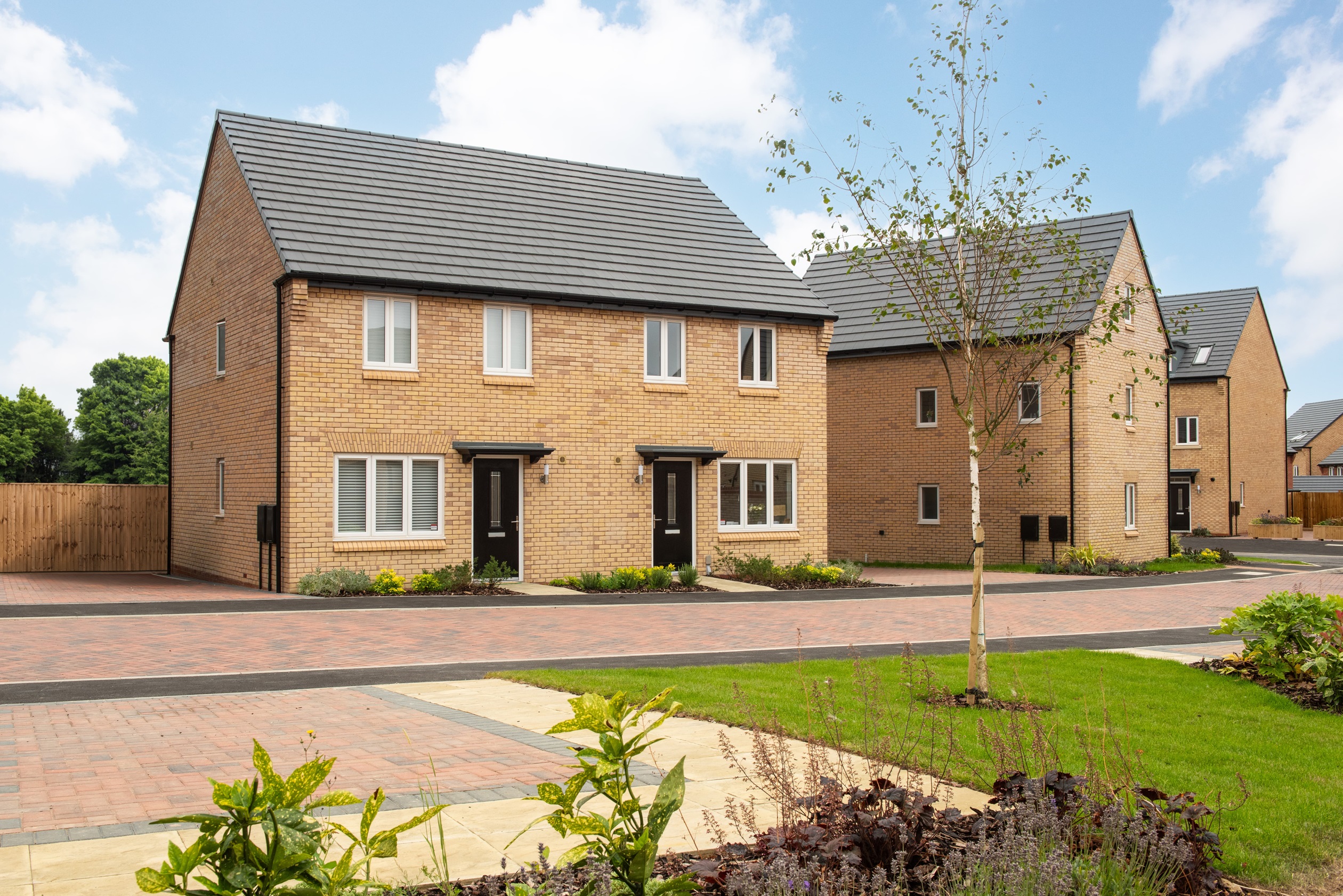 Barratt Homes at Priors Hall Park: New homes in Corby, Northamptonshire ...