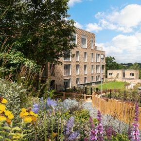 Ridgeway Views: New homes in Mill Hill, London | Barratt London